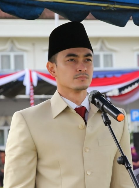 Gubernur Jambi Zumi Zola dicegah ke luar negeri — Mimbar Rakyat Gubernur Jambi Zumi Zola dicegah ke luar negeri — Mimbar Rakyat