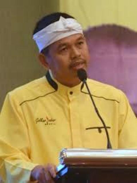 Caleg Golkar Jabar dilarang poligami — Mimbar Rakyat Caleg Golkar Jabar dilarang poligami — Mimbar Rakyat