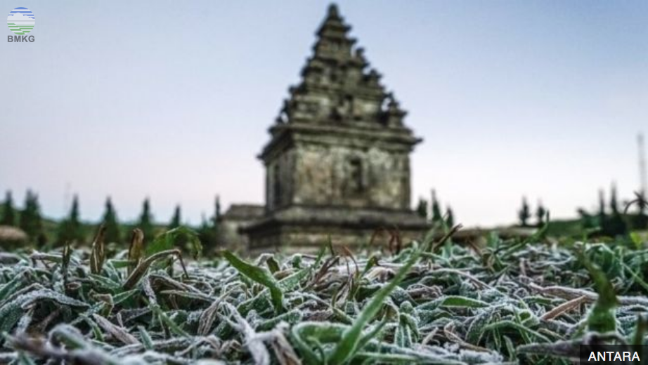 Terjadinya Embun Beku di Wilayah Dieng Fenomena Normal — Mimbar Rakyat Terjadinya Embun Beku di Wilayah Dieng Fenomena Normal — Mimbar Rakyat